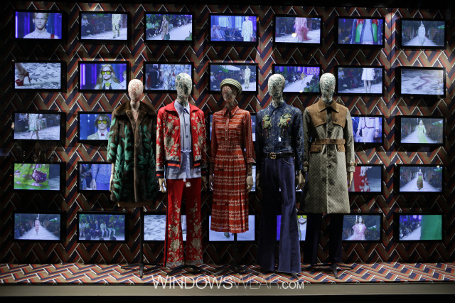 Design Trend: Multi Media Screens – WindowsWear