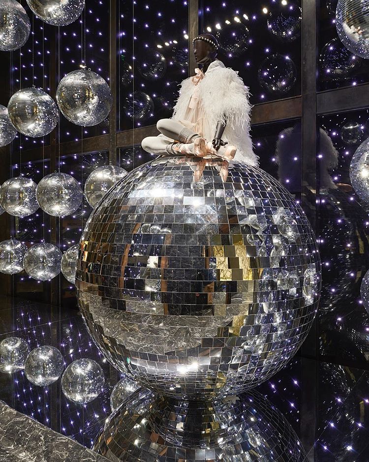 70’s Style Influences Window Displays to Boogie All Night Long ...